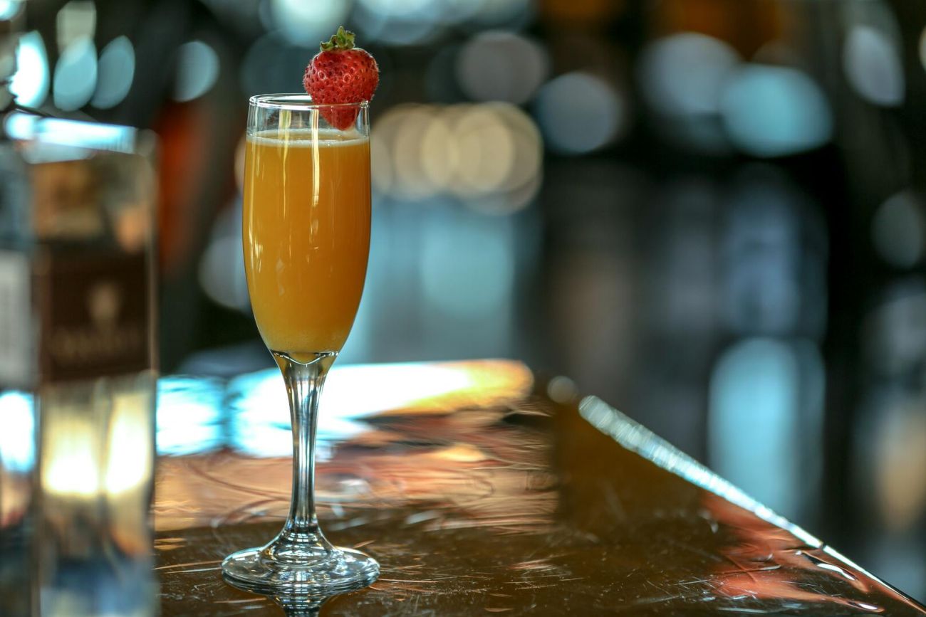 Bellini – zrób ten orzeźwiający drink! • Dobre Drinki