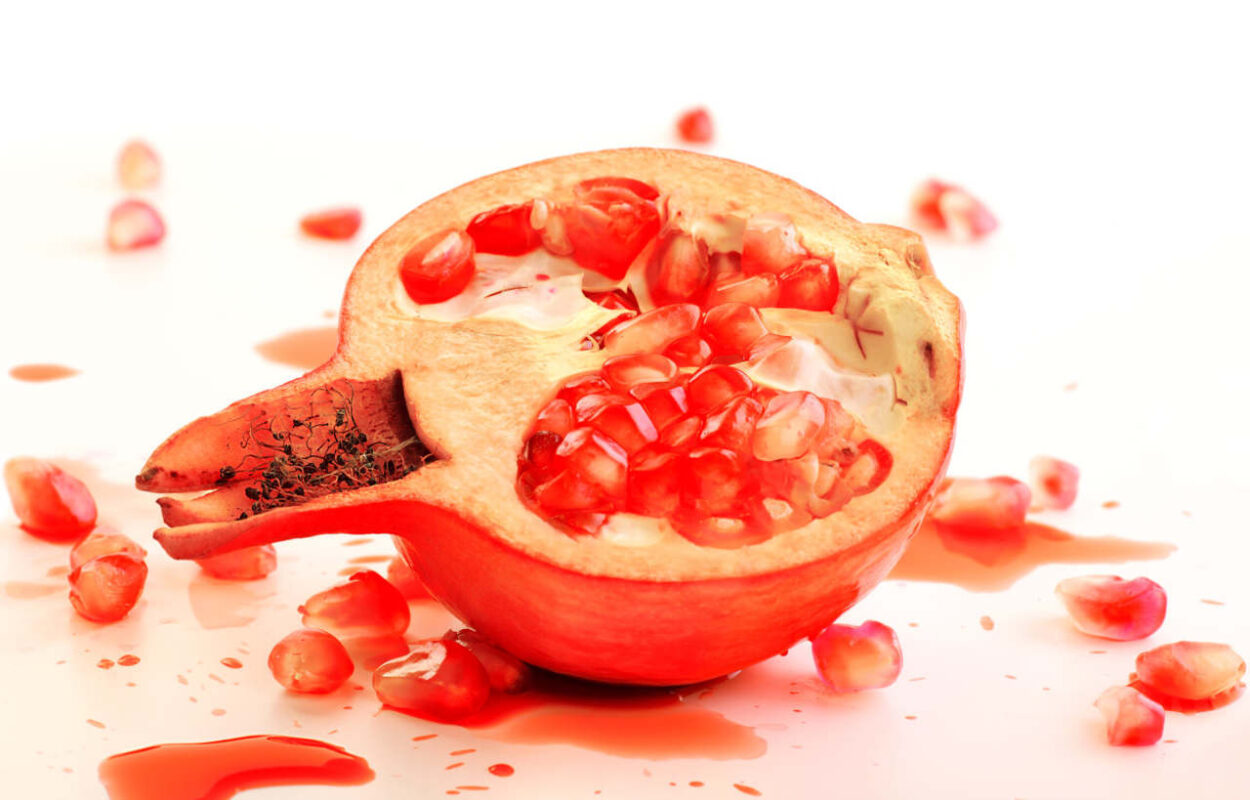 Grenadina – świetna do drinków. Jak jej używać? • Dobre Drinki